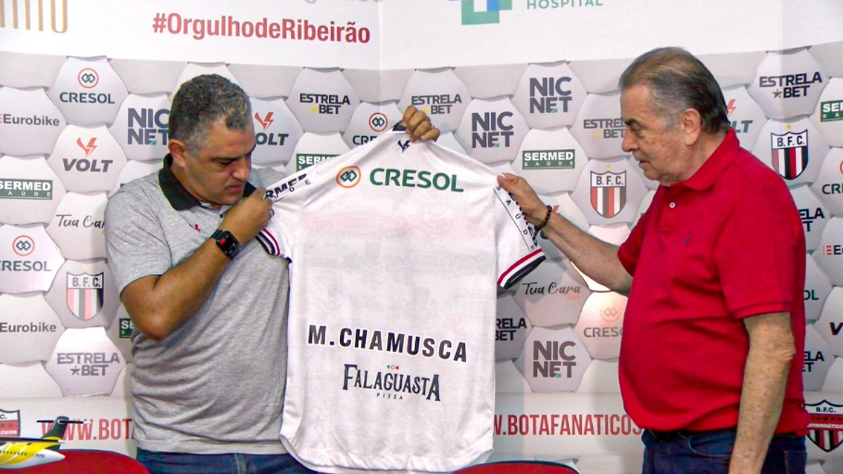 Chamusca revela que não conversou com a diretoria sobre reforços ...