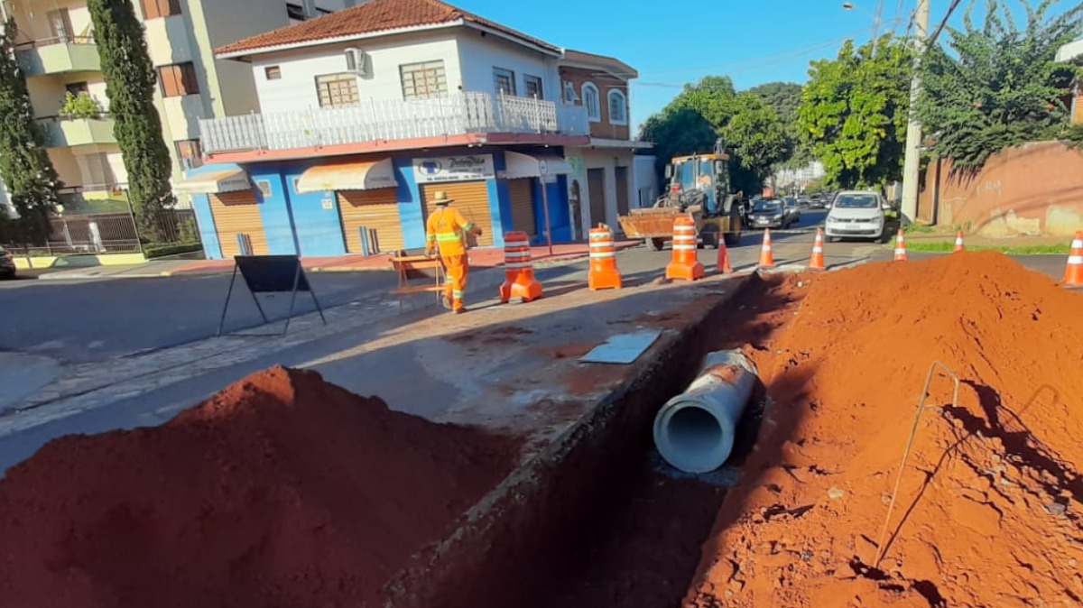 Trecho da rua Cesário Mota é totalmente fechado nesta quarta-feira (22 ...
