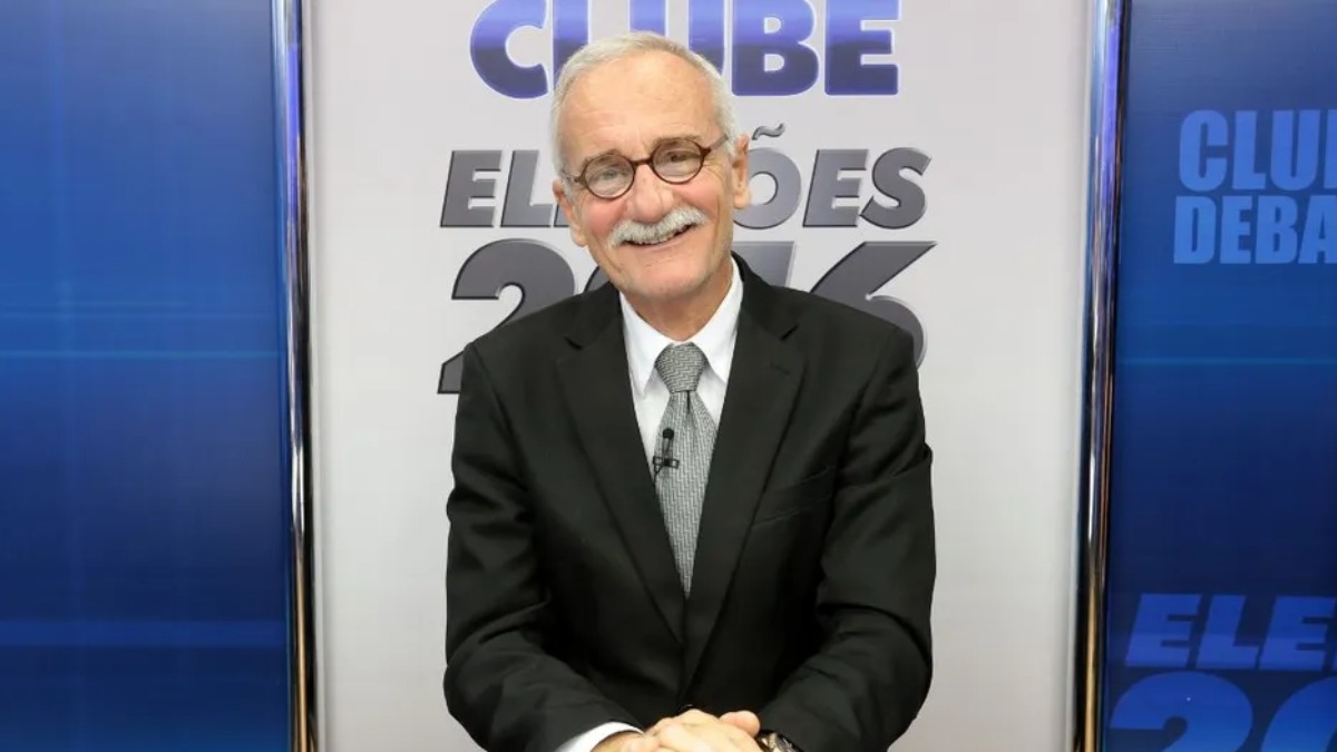Morre, aos 66 anos, o jornalista Roberto Ribeiro (Ribeiro atuou por ...