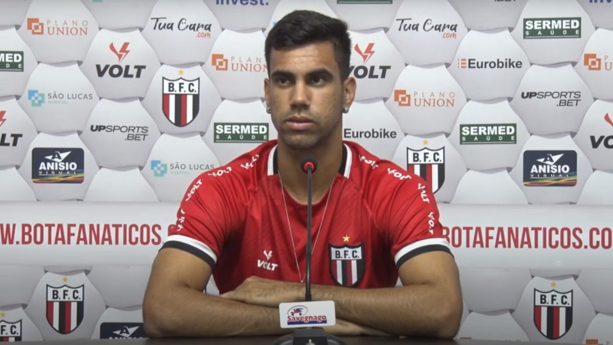 Dez gols em 19 rodadas: essa é a meta do atacante Tiago Reis para a ...