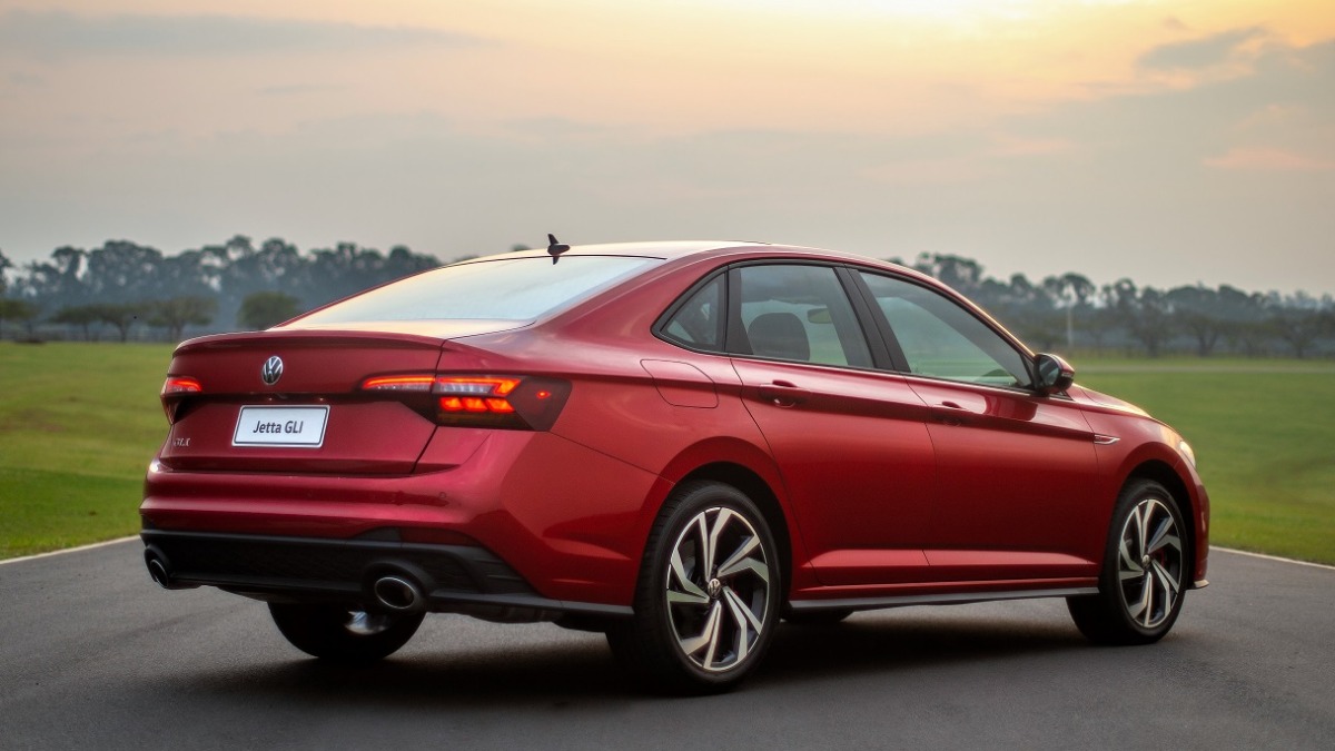 Esportividade e conforto são os destaques do VW Jetta GLi - tudoep